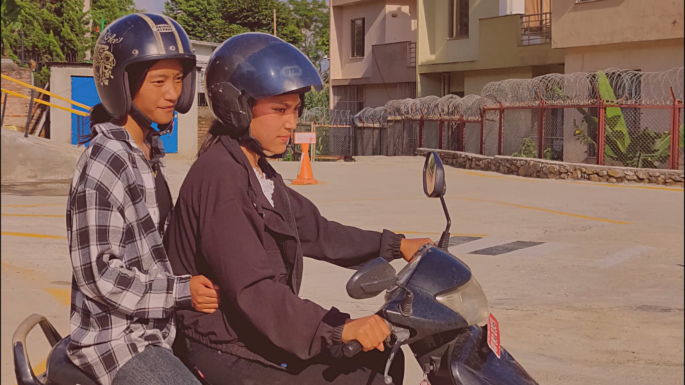 RIDING SCHOOL - FreeW